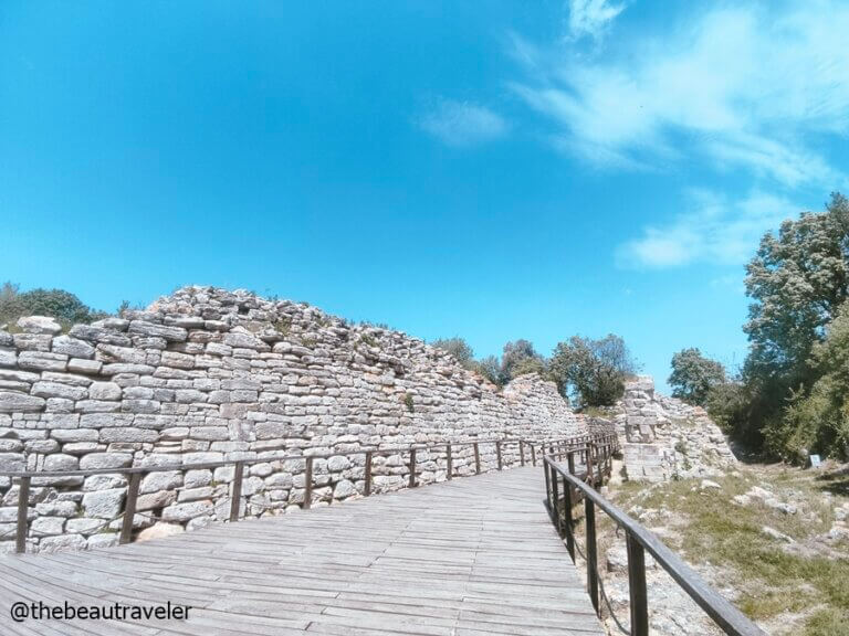 The Traveler's Guide to Visiting the Archaeological Site of Troy in Turkiye